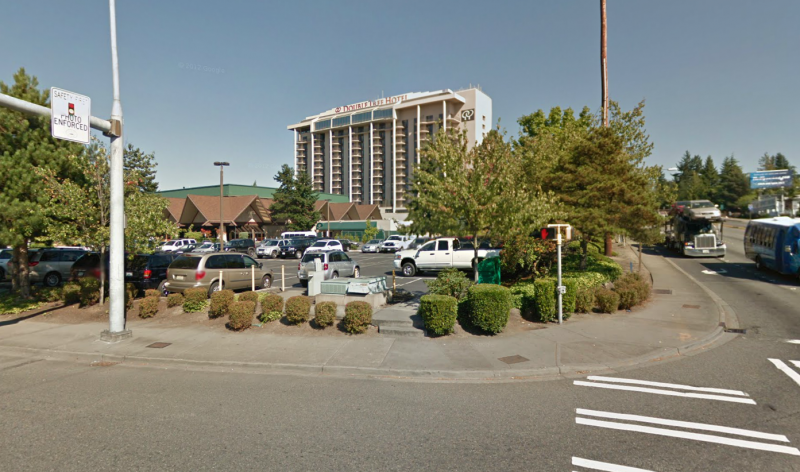 Doubletree By Hilton Seattle Airport At 18740 International Blvd Seattle Parking